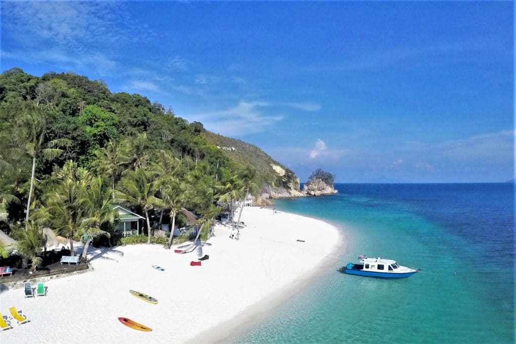 Pulau Tioman Tourist Attractions, Activities and Hotels Guide ...