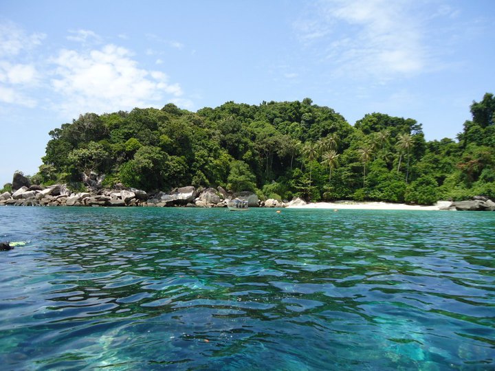 Tulai Island - Beauty of Underwater Lives - HolidayGoGoGo - Island ...