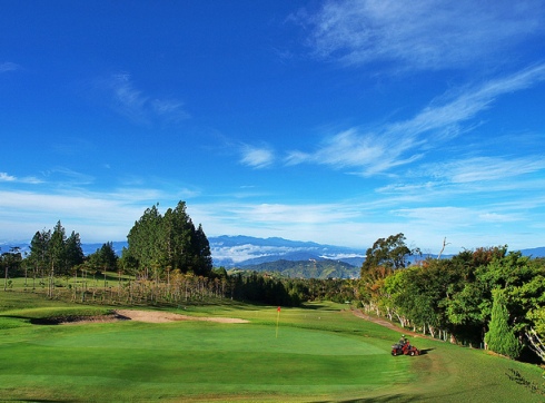 Mount Kinabalu Golf Club – A Premium Golfing Feel - HolidayGoGoGo