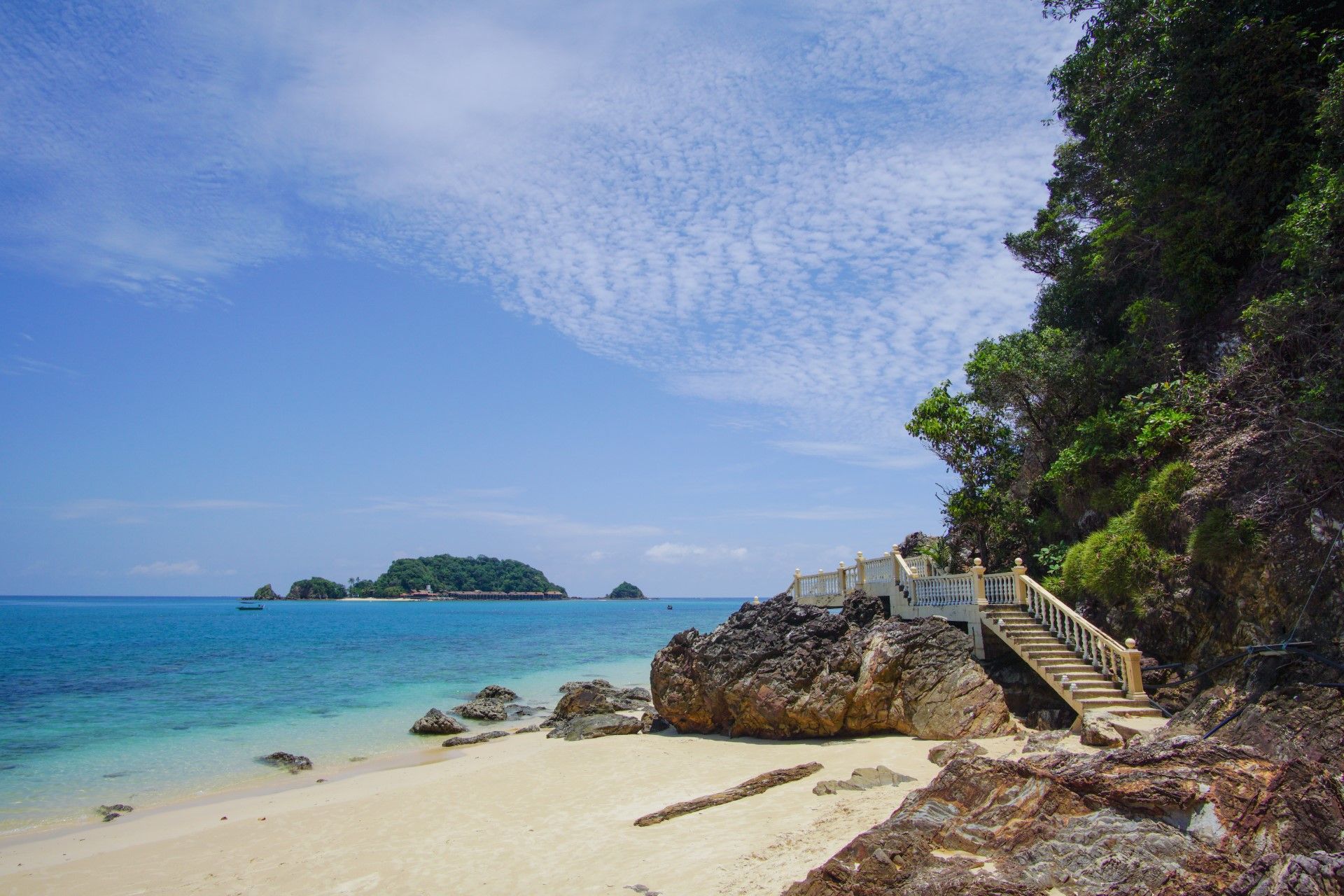 (2024) 10 Best Gemia Relaxing Tour Package - HolidayGoGoGo