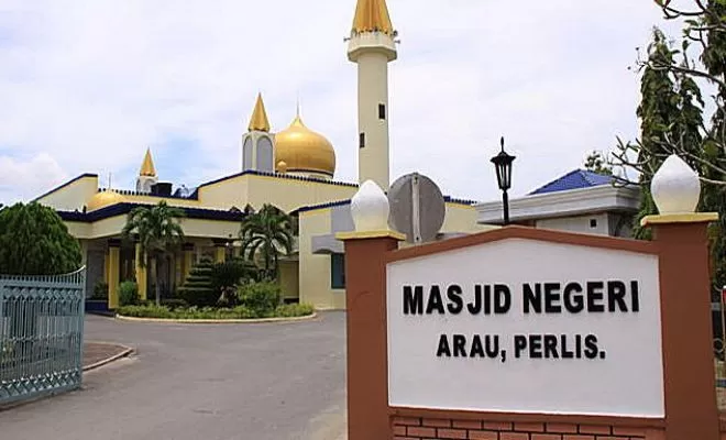 Perlis Royal Mosque - HolidayGoGoGo