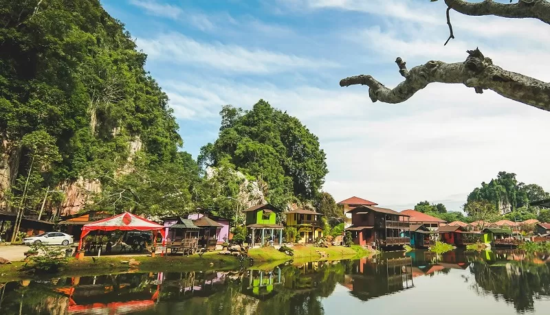 Perak Tourist Attractions, Activities and Hotels Guide - HolidayGoGoGo