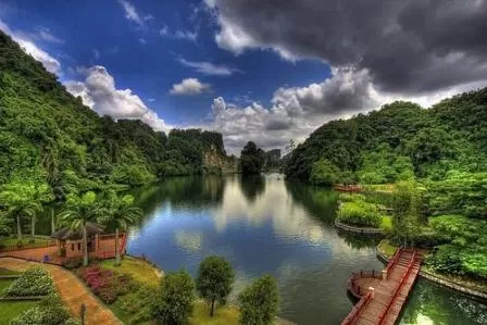 Ipoh Tourist Attractions, Activities and Hotels Guide - HolidayGoGoGo