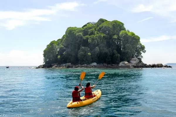 9 Activities For Adventure Junkies at Tioman Island - HolidayGoGoGo