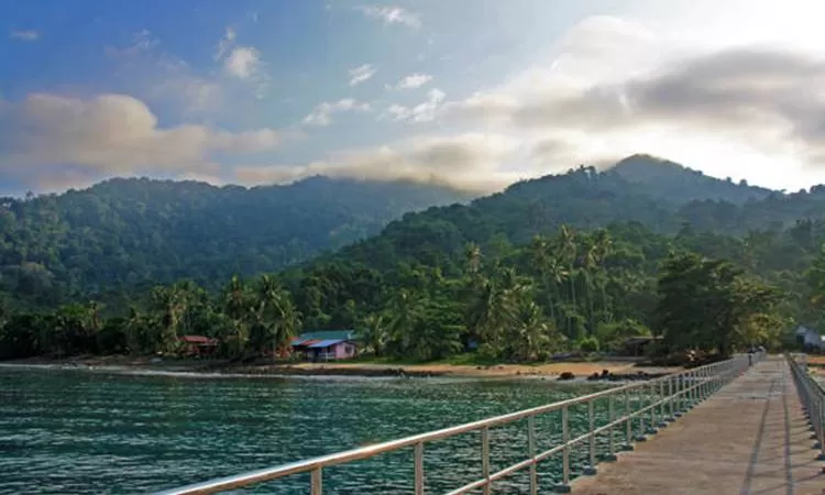 The Ultimate Travel Guide To All 7 Tioman Island Villages - HolidayGoGoGo