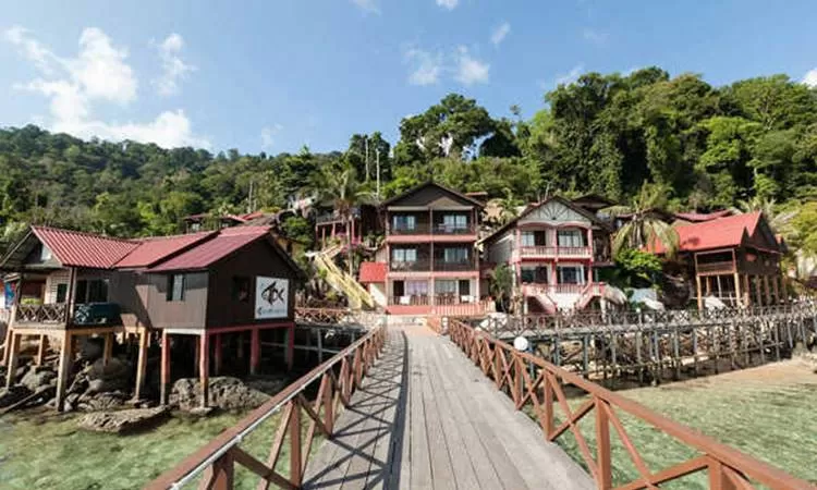 The Ultimate Travel Guide To All 7 Tioman Island Villages - HolidayGoGoGo